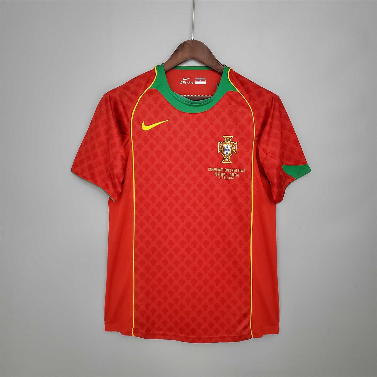 2004 Portugal Home kit – RetrokitStar